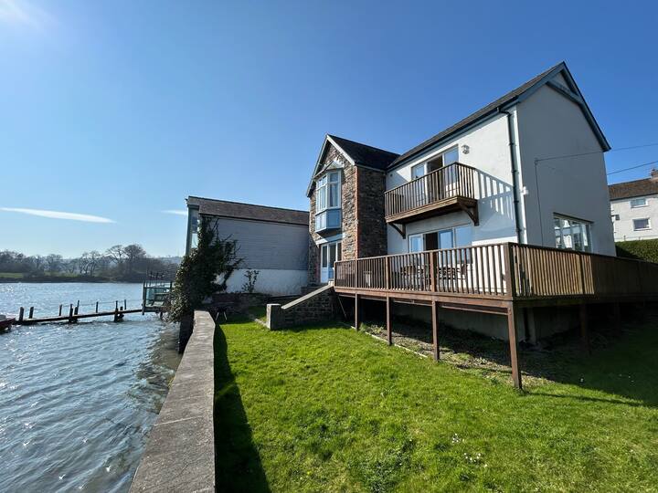 The Watch House St Dogmaels - Cardigan