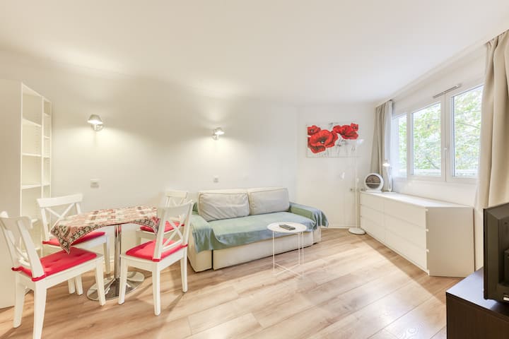 7 Min Walk Metro, Aparthotel, La Défense - Courbevoie