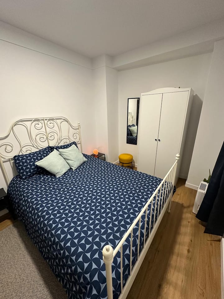 Bedroom In The Center Historical - Porto