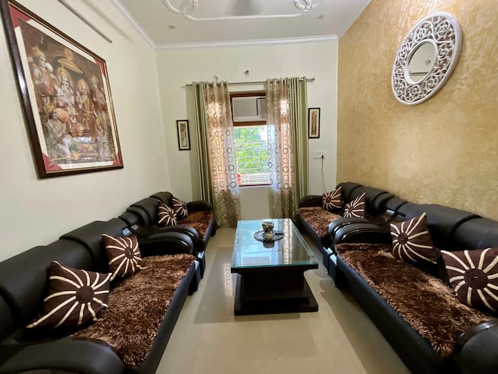 Ember & Elm - Charbagh railway station - Lucknow