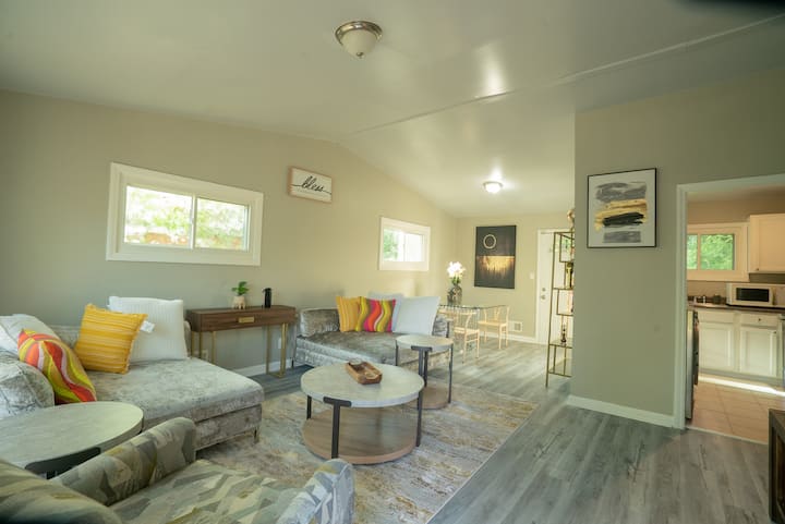 Serene Home Near Emory | 20 Min To Atlanta - Scottdale, GA