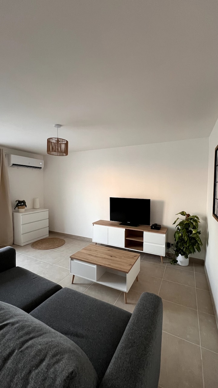 Cocon Design Avec Jardin Privé - Aimargues