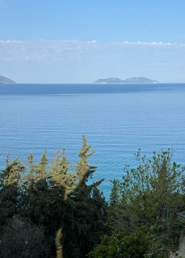Zorah  Ionian Sea Luxury Apartment - Vlorë