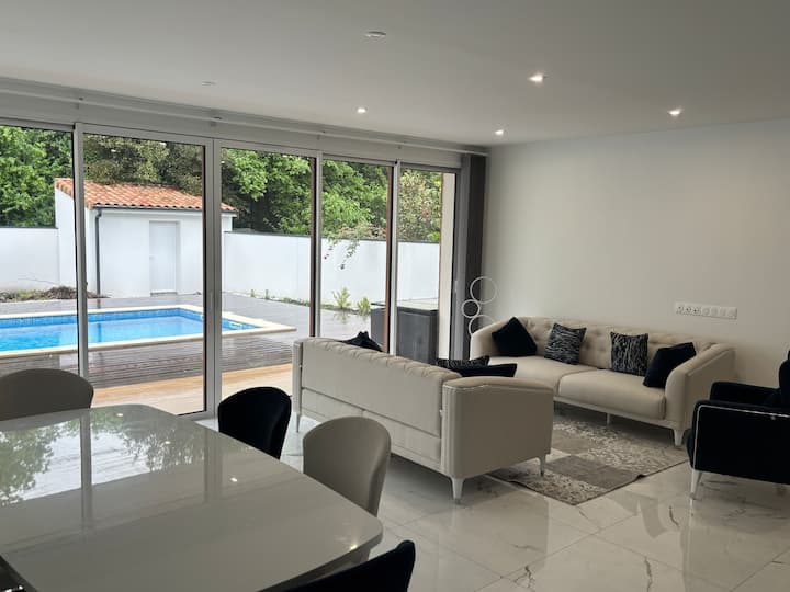 Maison Neuve Avec Clim Et Piscine - Bordeaux