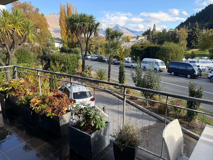 Private Apartment In Town - Queenstown
