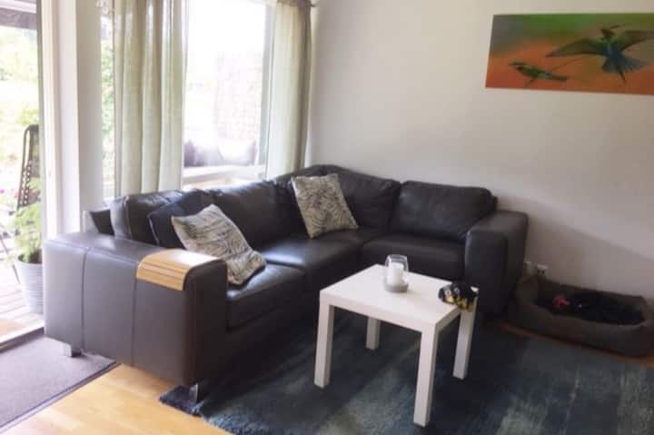 Nice Quiet Light Room, Carport, Close To Centre - Helsingborg