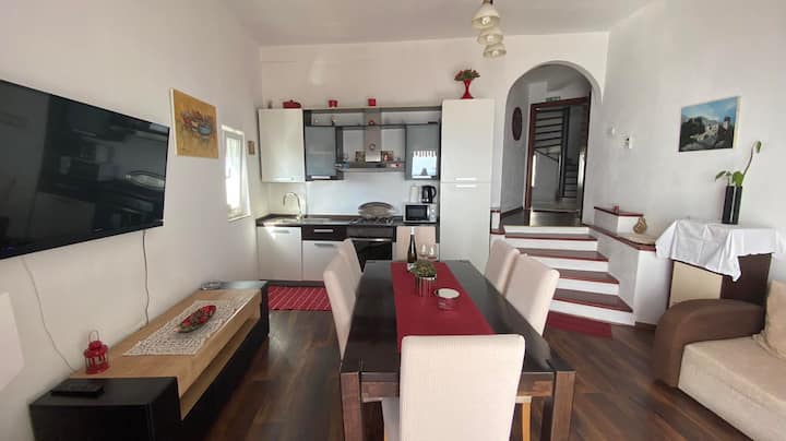 Apartmants Danijela 4+2 - Igrane