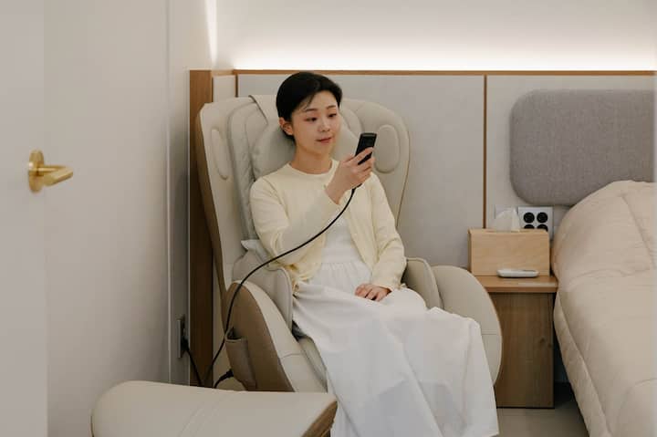 [안마의자/투룸/퀸베드3] 황리단길 신축 감성숙소 201호 ｜경주숙소 빌라실라 황리단길점 - Gyeongju-si