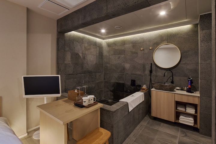 2.2 #프라이빗 #한국제주 #현무암스톤자쿠지 #스파 #홍대/김포공항 15분 #전통문화체험 - Seoul