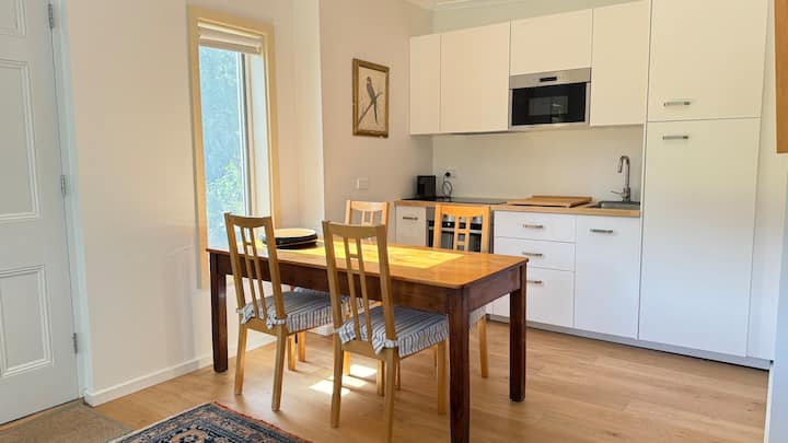 Tranquil Garden Studio In Aldgate - Stirling