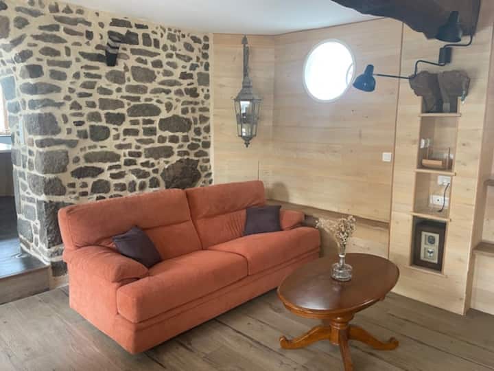 Charmante Longère Au Calme. De 2 à 9 Pers. - Dinan