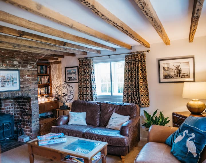 Luxury Grade Ii Town Centre Cottage. - Isle of Sheppey