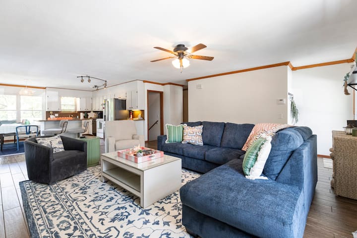 Waterfront Home On Grand Lake With Private Dock - Grove, OK