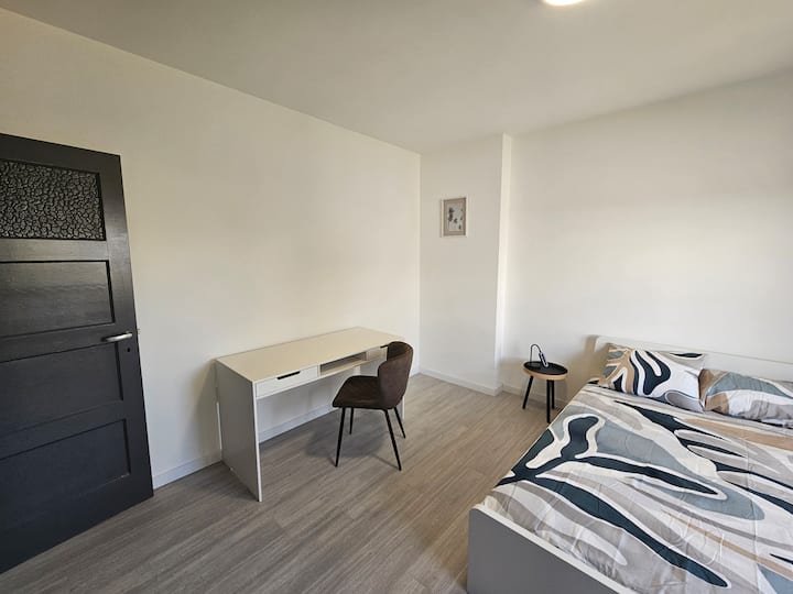 Chambre Avec Espaces Communs - Charleroi