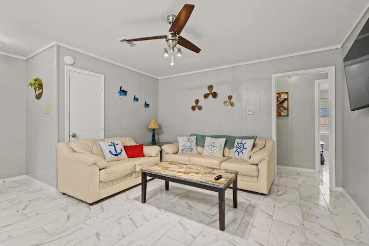 Nautical Duplex • Jaws & More - Fairview Park, Sherman