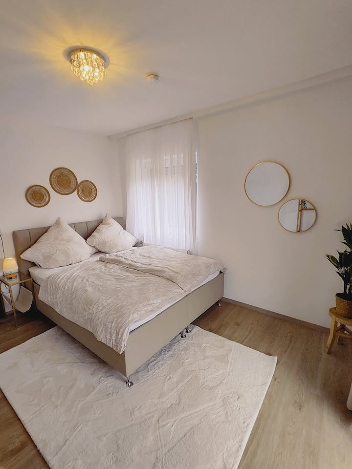 Henno's Apartment 105qm,4 Room 8p, Balkon - Bielefeld