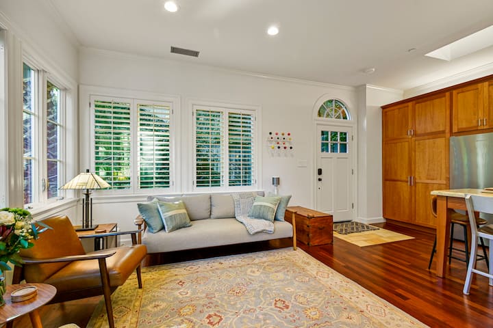 Secluded Charming Mill Valley Retreat Trail Access - Stinson Beach, CA