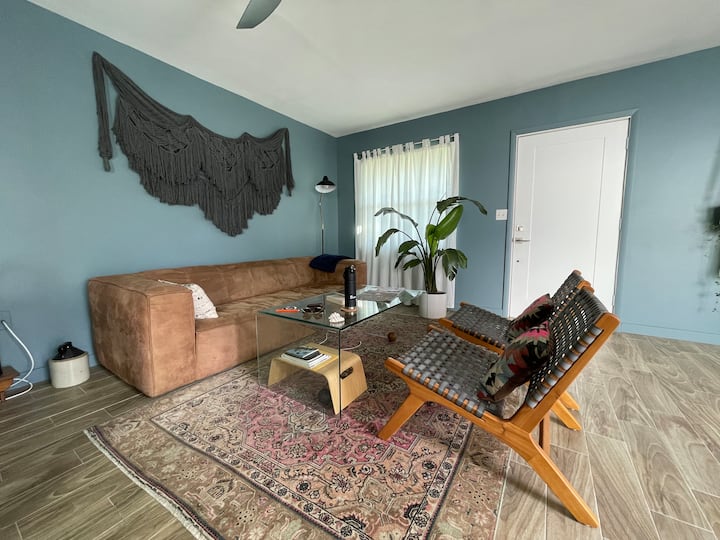 Passionfruit Cottage - Dunedin, FL