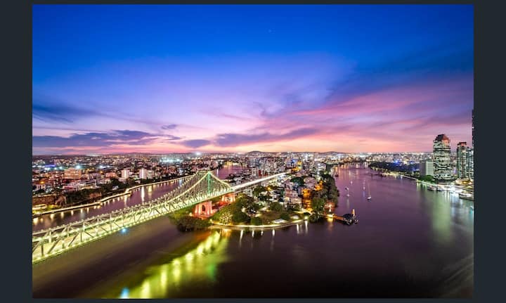 Brisbane City River Apt, Story Bridge Luxury Views - Brisbane