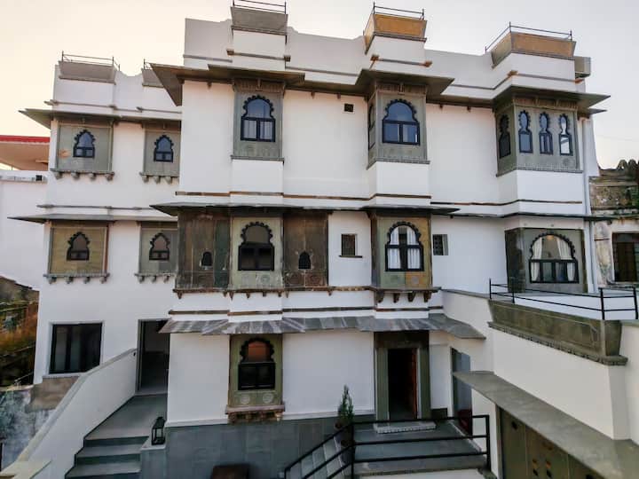 Heritage Deluxe  Room - Udaipur