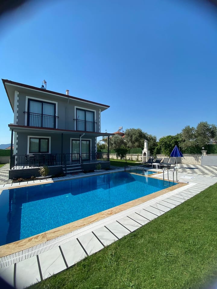ÖZel Havuz Dubleks Villa 3 Yatak Odalı Plaja 10 Dk - Dalaman