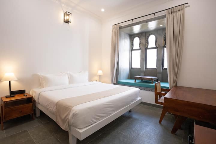 Madri Retreat - 200 Years Old Haveli With Pool - ウダイプル