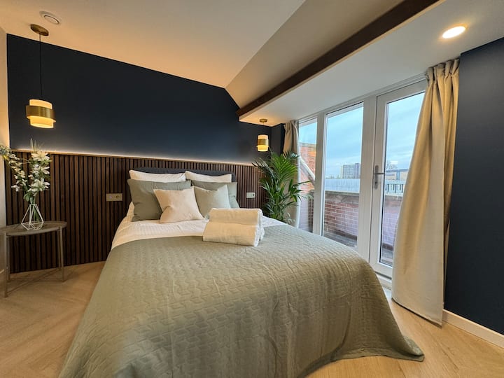 The Glamorous Chic Garden View Apart - La Haye