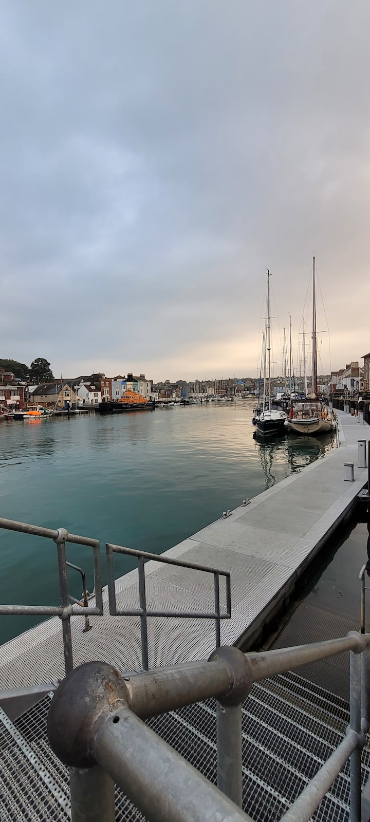 Charles Villa - Weymouth, UK