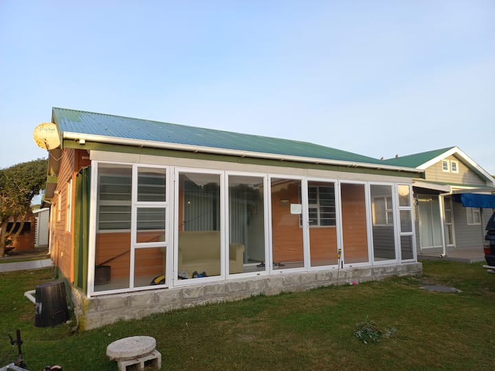 Chalet At Die Dam On The Beach - Gansbaai
