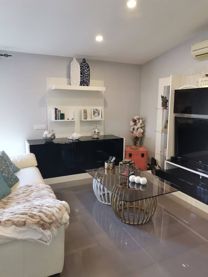 V2 Em Vrsa Com Piscina - Vila Real de Santo António