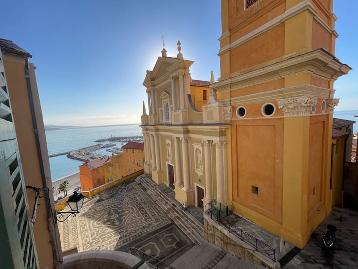 Smichel Sea And Church View - Mentone