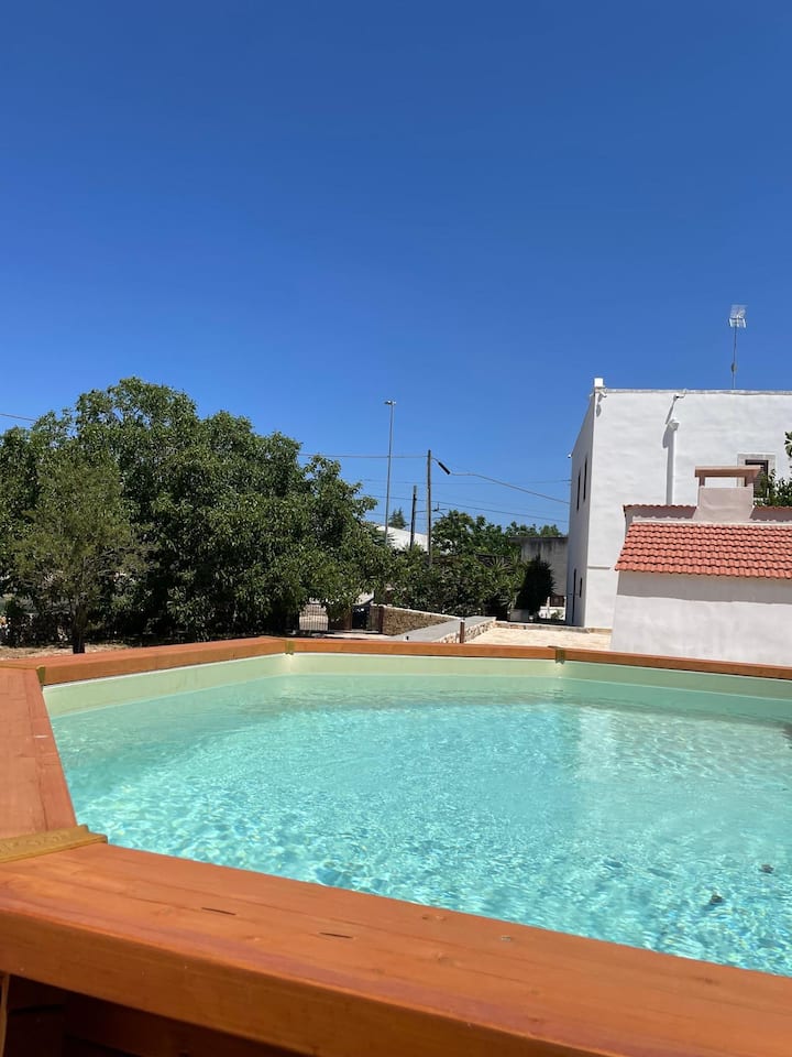 Casale Indipendente Con Piscina - Castellana Grotte