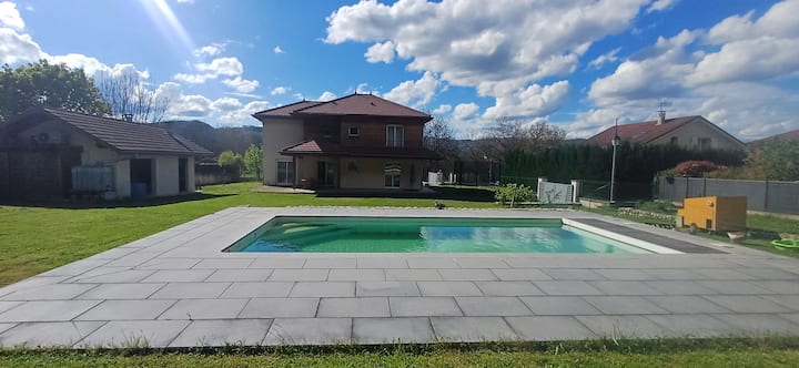 Maison Famimiale Avec Piscine - Autrans