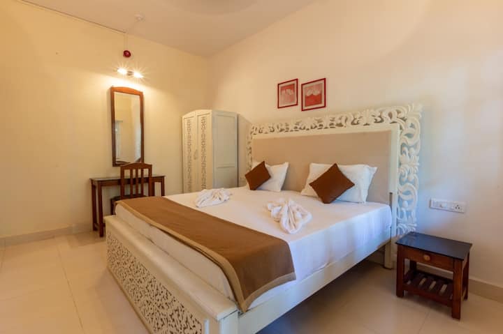 Relaxing Stay – 3 X 2 Bhk Near Candolim Beach! - India