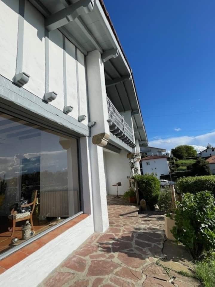 Maison Familiale Avec Jardin - Hendaya