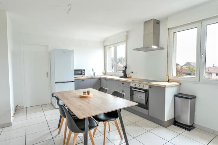 Appartement Spacieux 8 Pers.– Parking Privé - Besançon