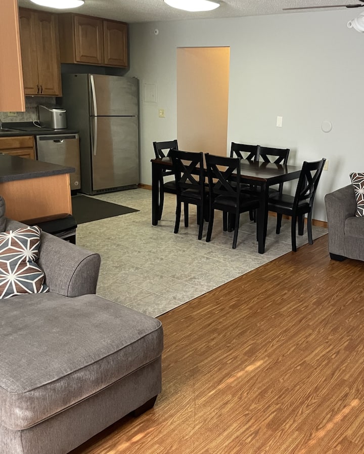 Executive Apartment Suit - Lincoln, NE