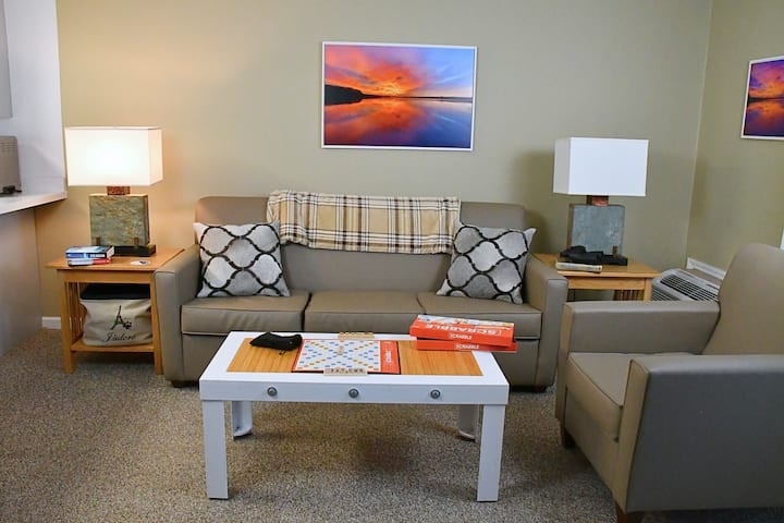 2 Bedroom Condo Overlooking Lake - Lake Wallenpaupack, Greentown