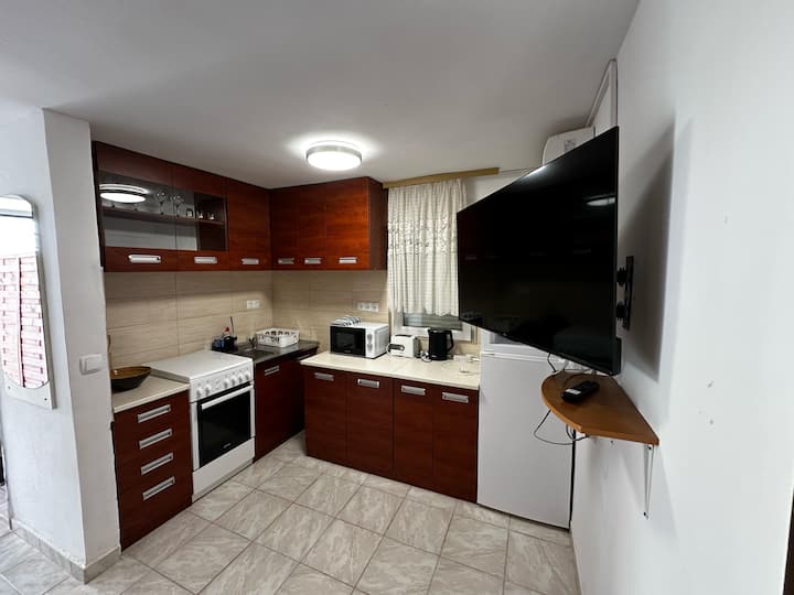 Royal Diana Apartments Two-bedroom - Vir