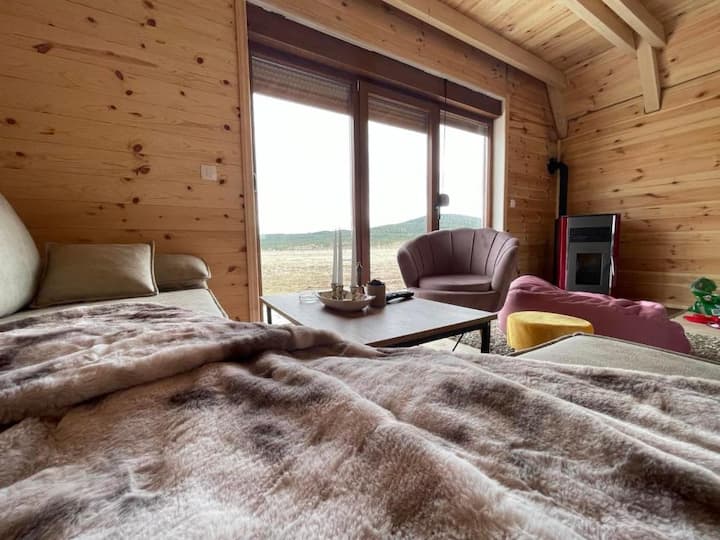 ŽAbljak Njegovuđa Home - Czarnogóra