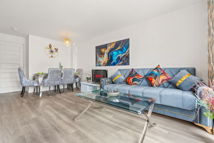 Charming 2-bed Home Minutes From Alton Towers - Stoke-on-Trent