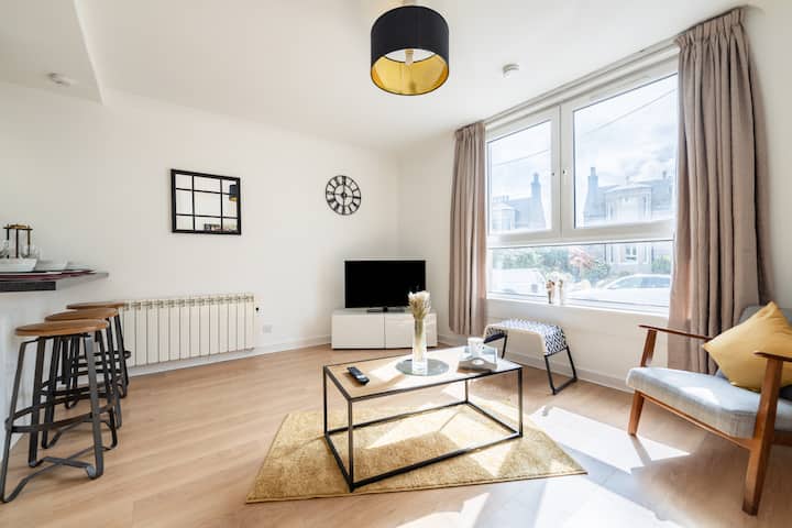 West End Private 2 Bed Maisonette-parking & Wi-fi - Aberdeen