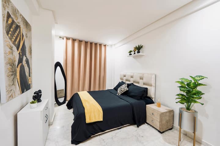 Terrace & Fast Wi-fi - Stylish Central Flat - Marrakech