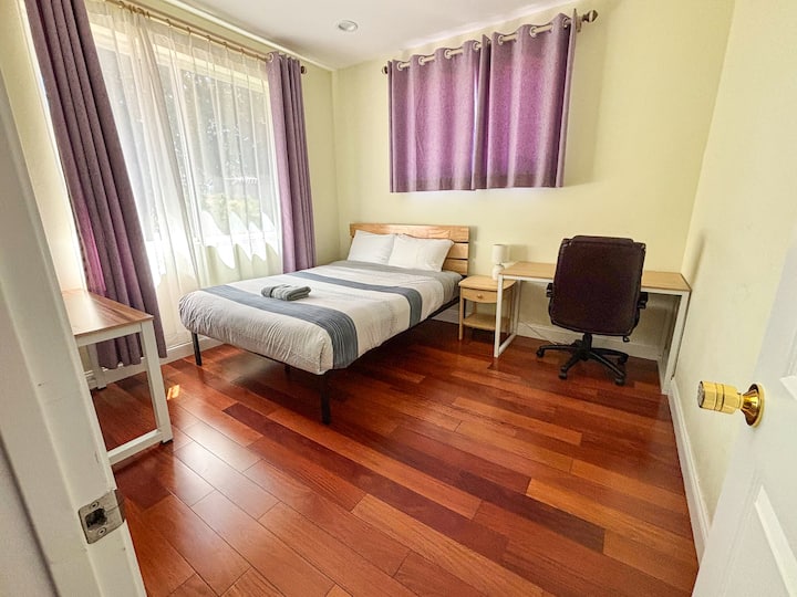 23 Santa Clara Br Near Apple, Scu & Levi’s Stadium - Santa Clara, CA