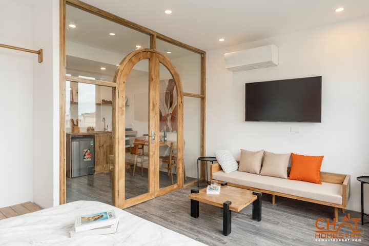 Noir & Nest | Modern 1br W- Kitchen & Free Laundry - Hanoi