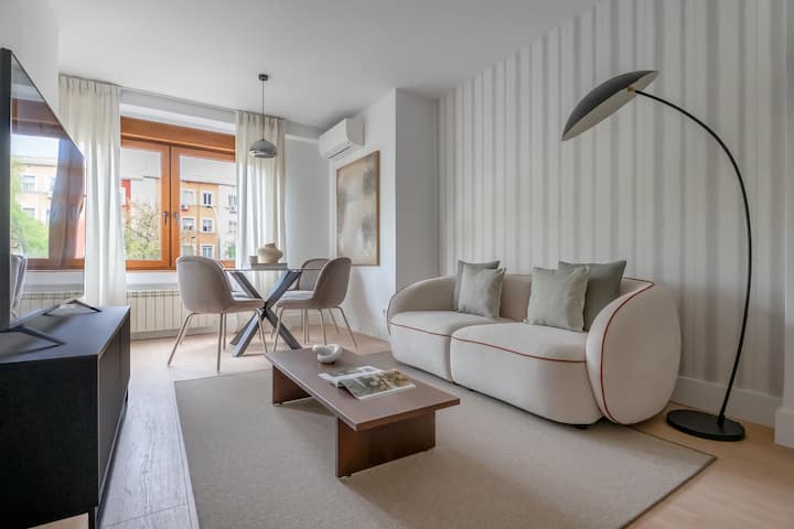 Moderno Apartamento Recién Reformado Con Piscina - Madrid