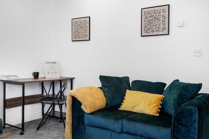 3 Br 2 Ensuites | Prv Parking | 30 Mins To Ldn - Slough