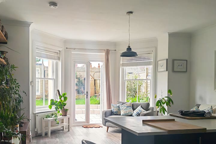 Stylish 1 Bed Garden Flat By The Seaside_brighton - Brighton