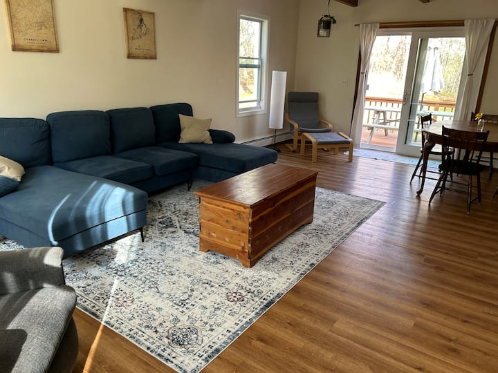 Quiet Home In The Woods,short Distance To Beaches - Charlestown, RI