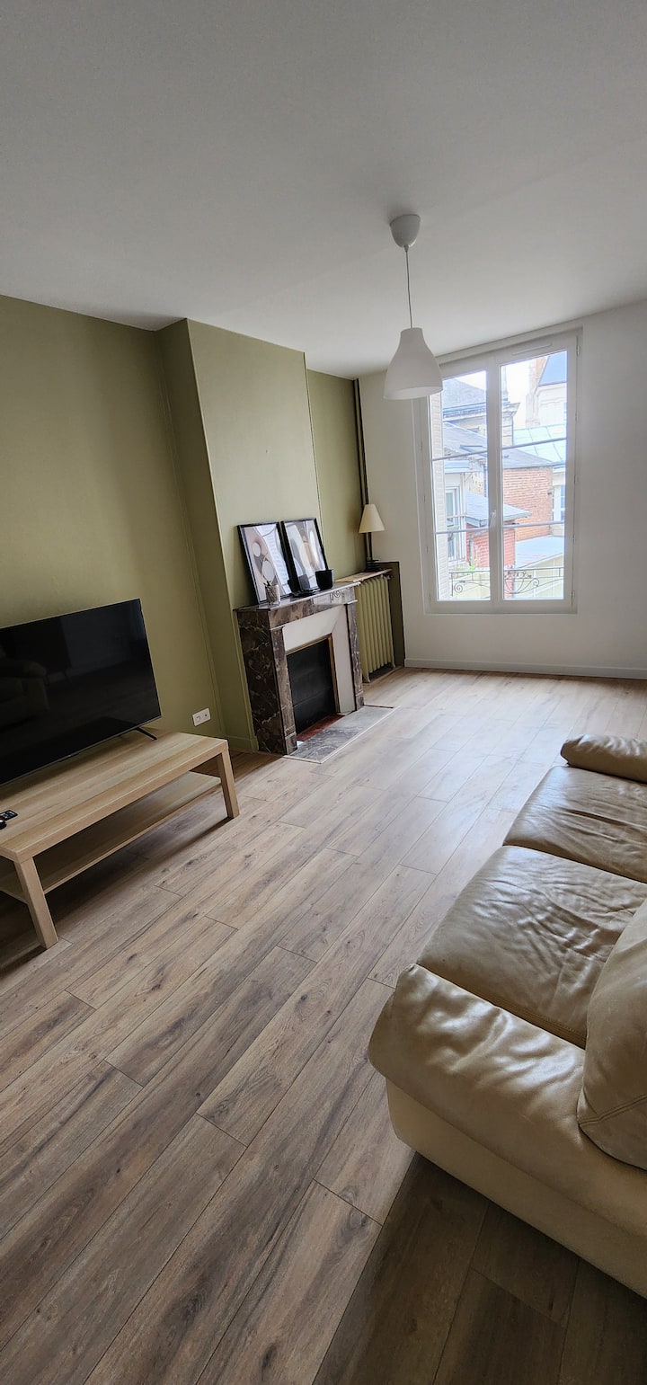 2-bed Apartment 30m From La Cité Internationale(1) - Villers-Cotterêts
